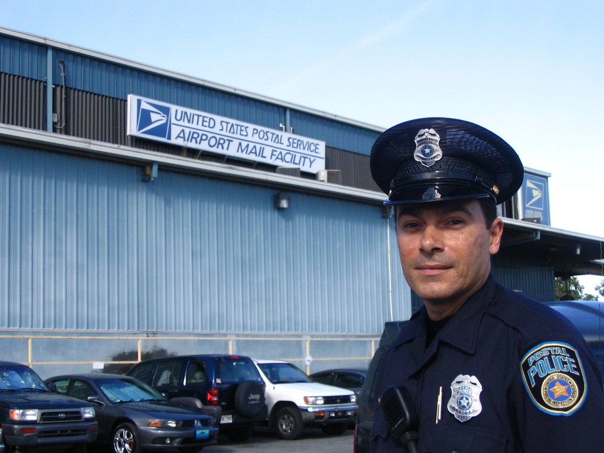 Trump Administration moves to stop USPS Police from protecting mail-in ...